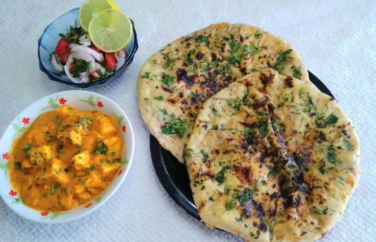 Aloo Kulcha Recipe | Amritsari Kulcha Recipe | How to make Aloo Kulcha