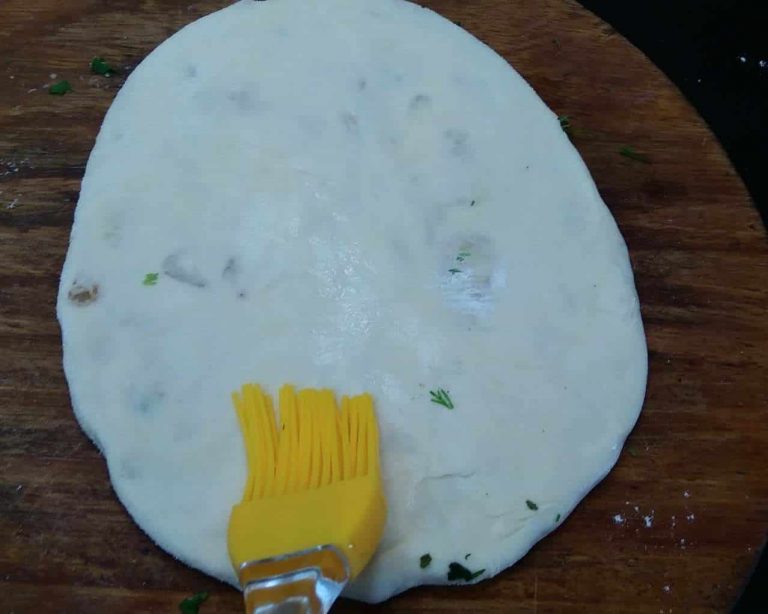 Aloo Kulcha Recipe | Amritsari Kulcha Recipe | How to make Aloo Kulcha