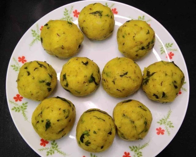 Batata Vada Recipe | Aloo Vada Recipe | How to make Batata Vada