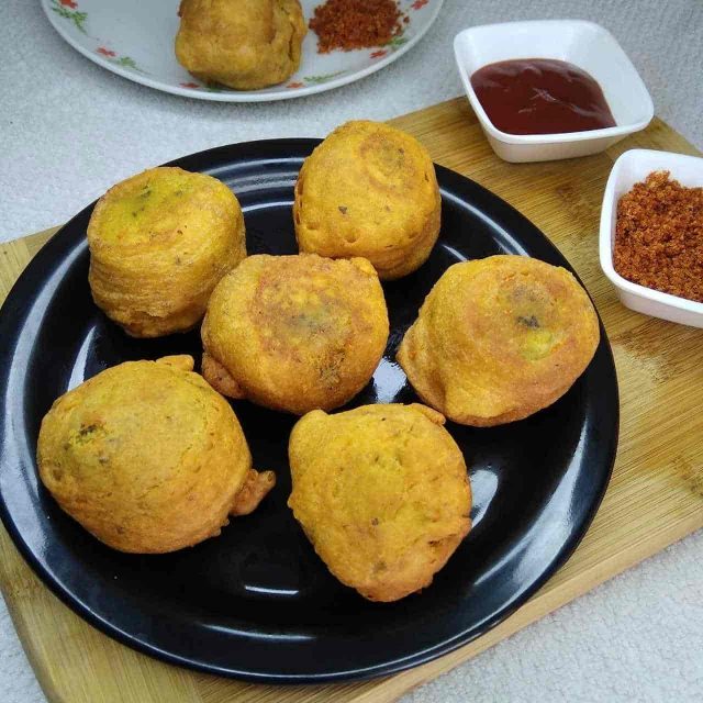 Batata Vada Recipe | Aloo Vada Recipe | How to make Batata Vada