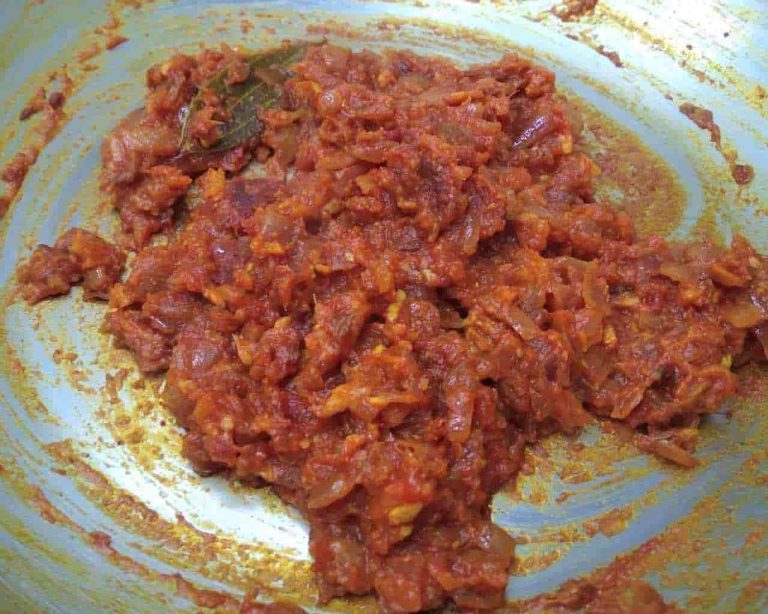 Kaju Paneer Masala Recipe | Kaju Paneer Curry | Paneer Cashew Curry