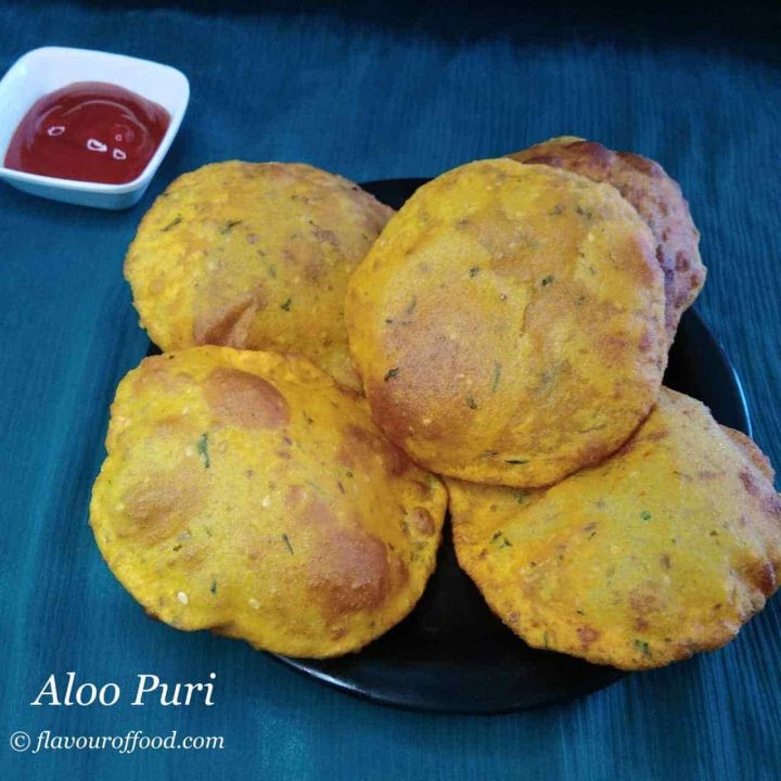 Aloo Puri Recipe | Aloo Ki Poori | How to make Aloo Puri