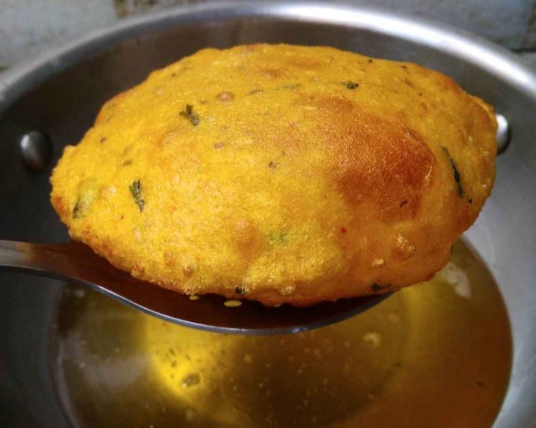 Aloo Puri Recipe | Aloo Ki Poori | How to make Aloo Puri