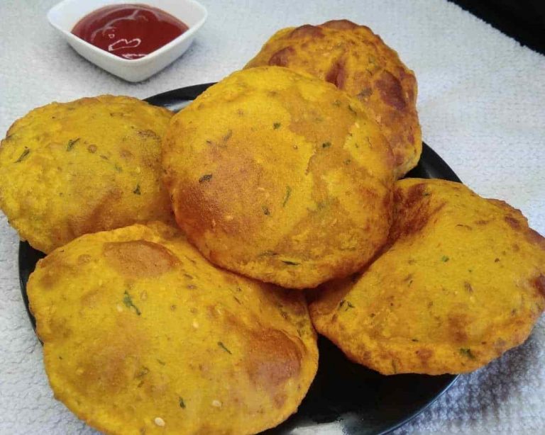 Aloo Puri Recipe | Aloo Ki Poori | How to make Aloo Puri