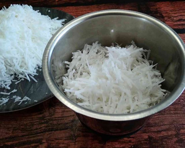 Coconut Burfi Recipe | Nariyal Barfi | How to make Coconut Barfi