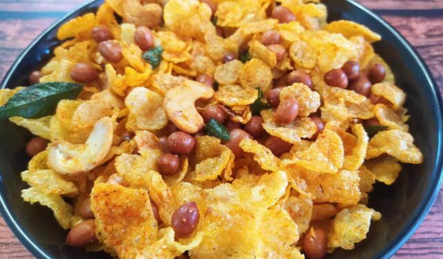 Cornflakes Chivda Recipe | Cornflakes Mixture | Makai Chivda