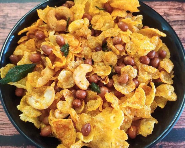 Cornflakes Chivda Recipe | Cornflakes Mixture | Makai Chivda
